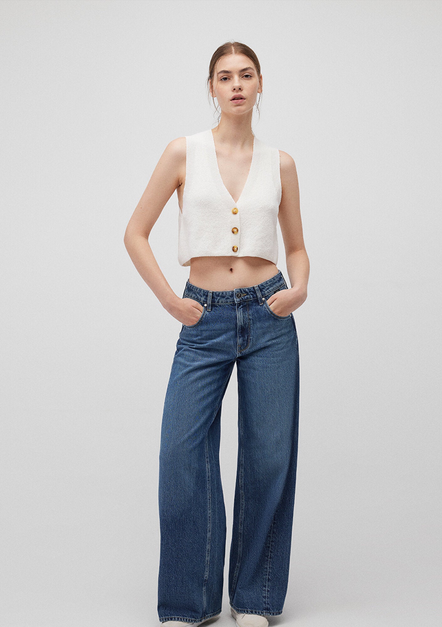 White Knit Vest Mavi