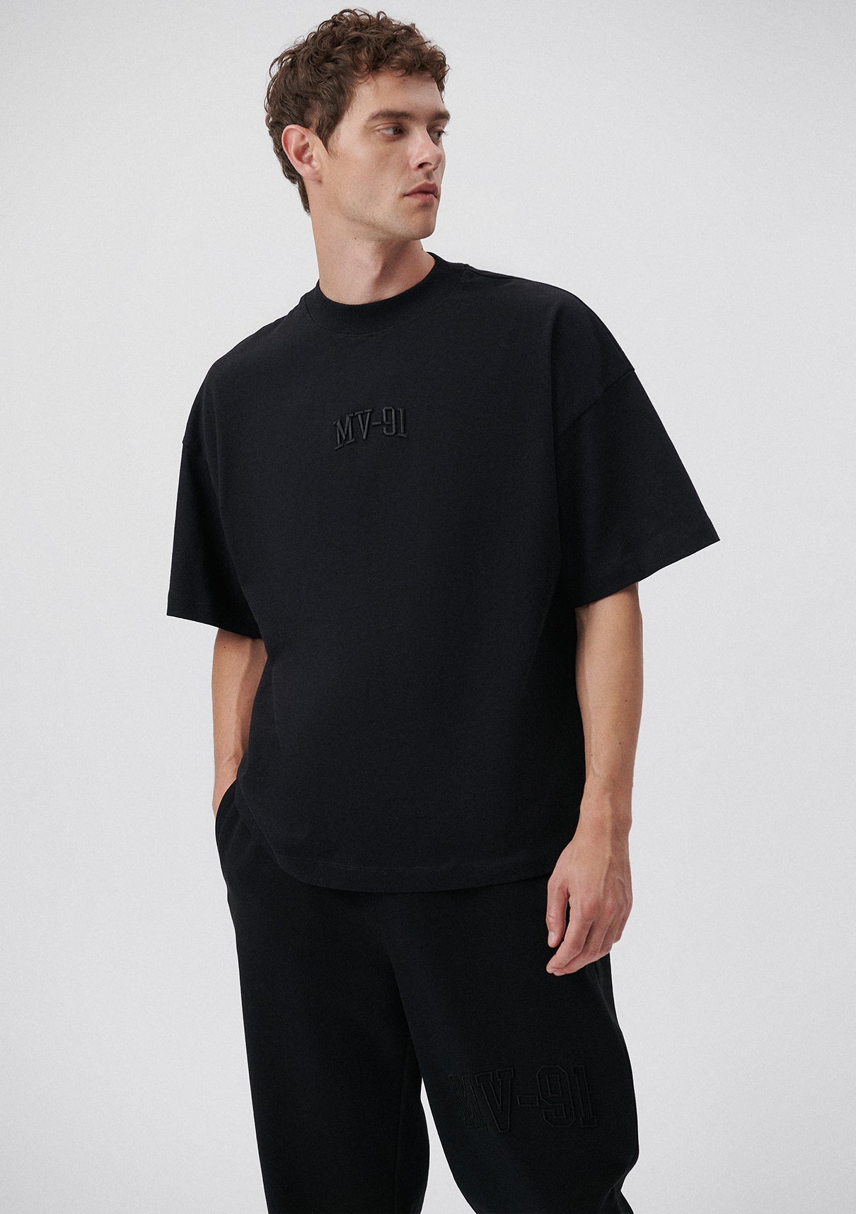 MV91 Embroidered Black T-Shirt Mavi